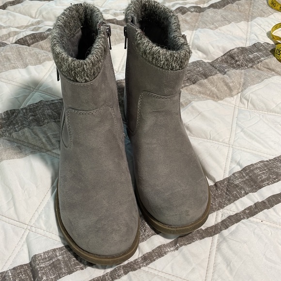 Natural Reflections | Shoes | Natural Light Gray Shorty Booties Low ...